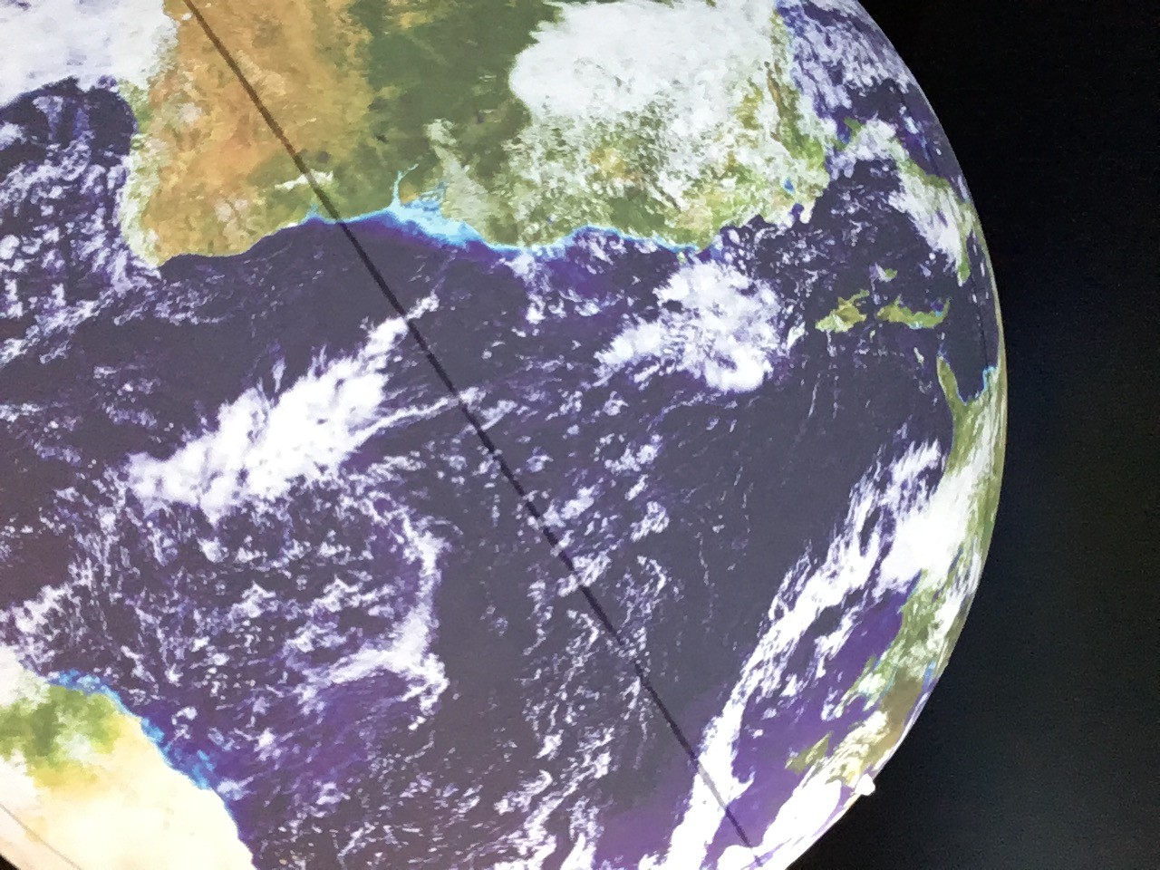 Mapping Modernity – De Facto